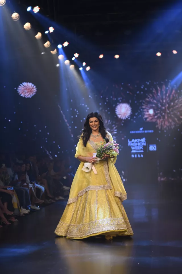Sushmita Sen Radiates Glow As She Dazzles At The Ramp Post Heart Attack ...