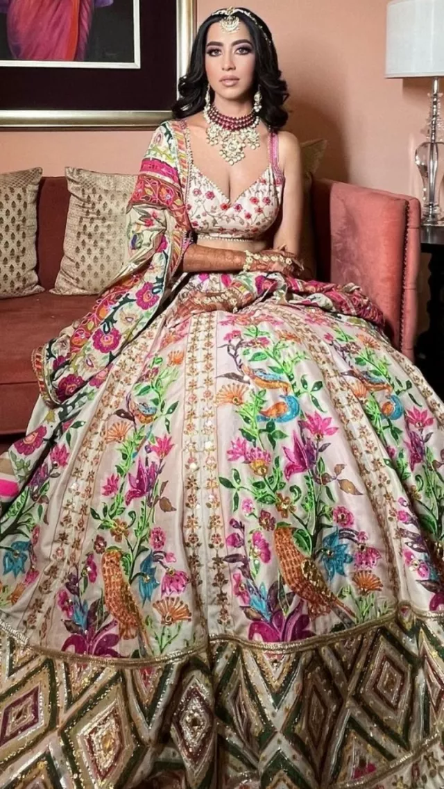 20 Brides Who Dazzled In Floral Embroidered Lehengas At Their Wedding ...