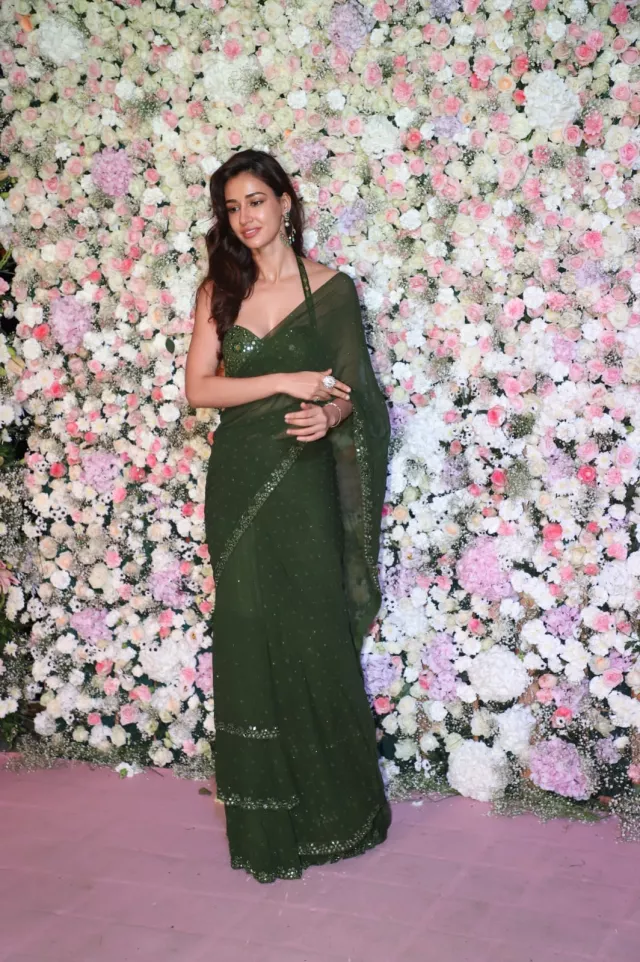 Disha Patani Looks Sexy In A Green Saree Worth Rs. 1.2 Lakh With A ...