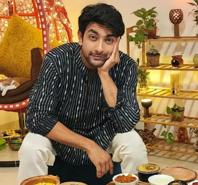 'Amar Akbar Anthony' Fame Zebisko Is The Step-Father Of Famous TV Actor ...