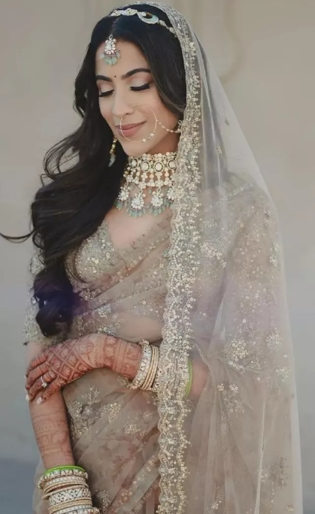 16 Brides Who Paired Their Saree With Pretty 'Dupattas': From Long ...