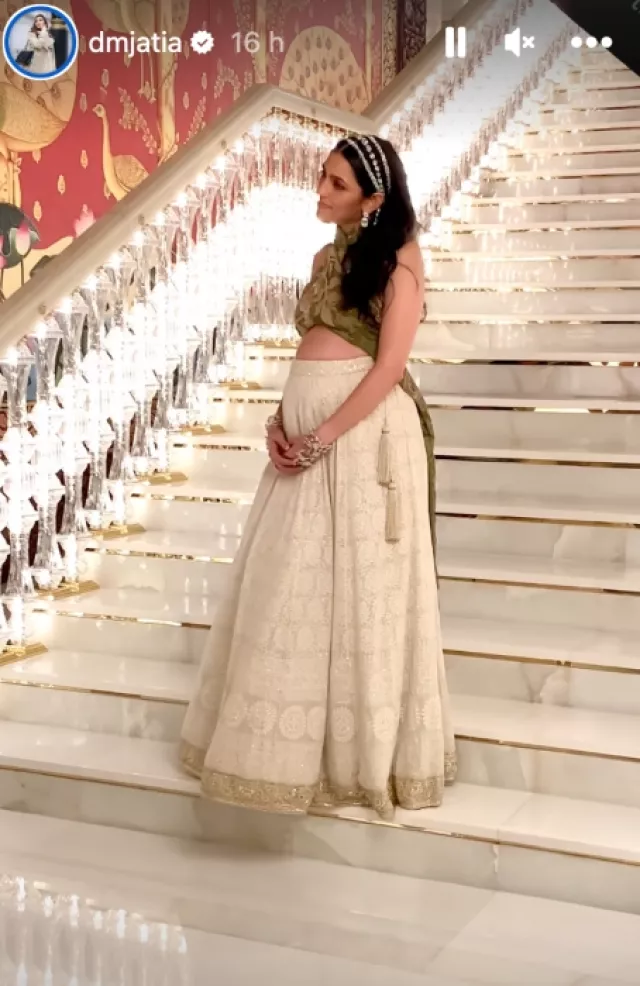 Shloka Mehta's Sister, Diya Mehta Channels Modern Bride Look, Poses ...