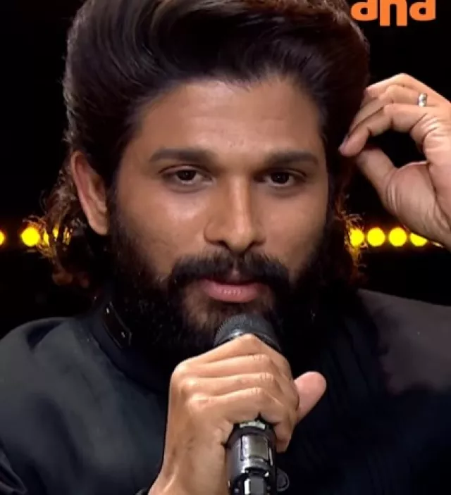Allu Arjun Remembers His First Girlfriend After Seeing A Contestant's ...