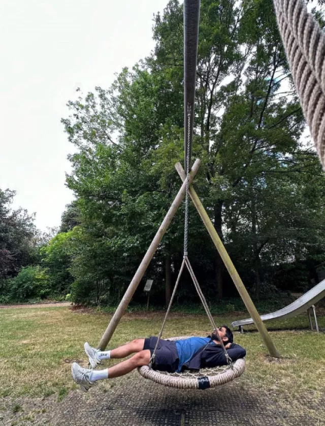 Vayu Kapoor Goes On A Walk With Parents, Sonam And Anand, 'Maasi', Rhea ...