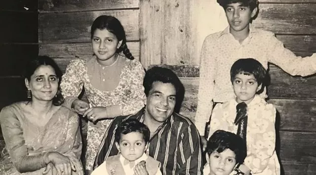 Hema Malini On Not Being Insecure Of Dharmendra's First Wife, Prakash ...