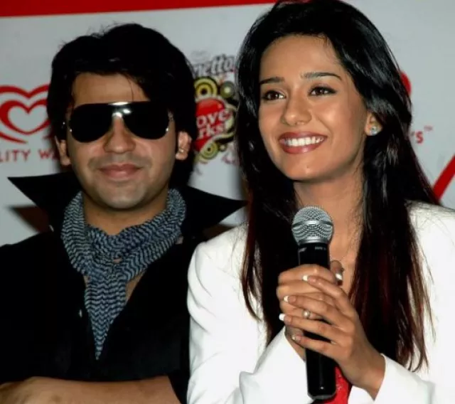 15 Pakistani Celebs Who Dated Indians: From Sania Mirza-Shoaib Malik To ...