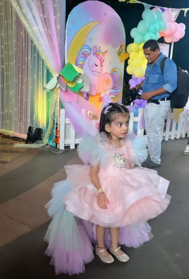 Jay Bhanushali Gets Embarrassed As He Wears A Pink Maxi Dress, Netizen ...