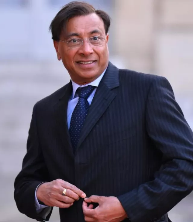 Lakshmi Mittal And Usha Mittal's Love Story: 2-Hour Phone Call That ...