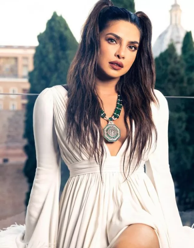 Priyanka Chopra Claimed Not Giving Up Her Indian Passport Despite Hustling To US, Netizens React