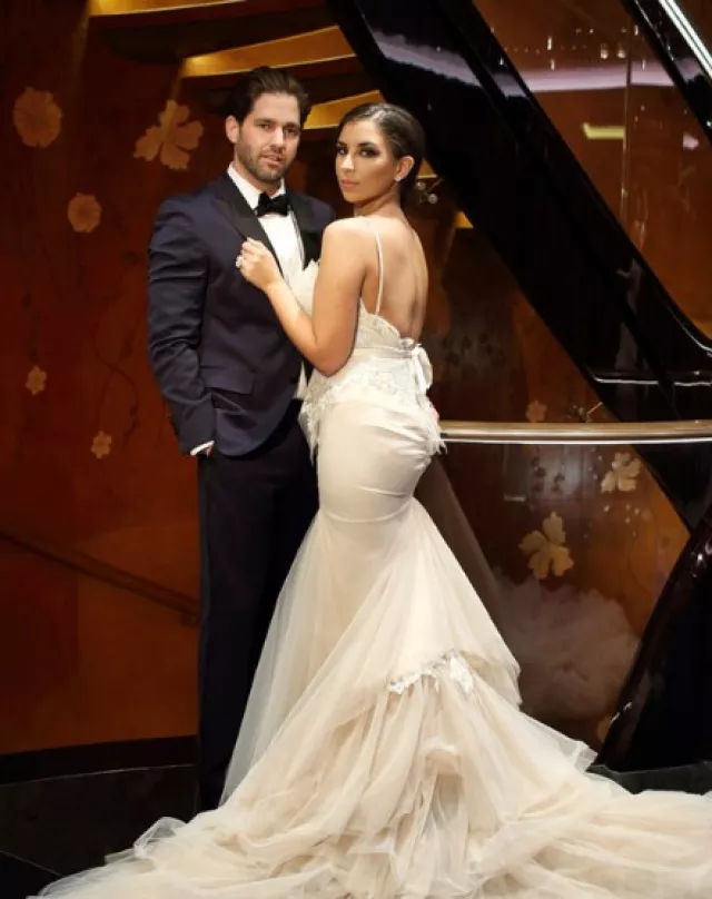 Meet Shanna Khan, Daughter Of Pakistan's Richest Man, Donated Rs. 123 ...