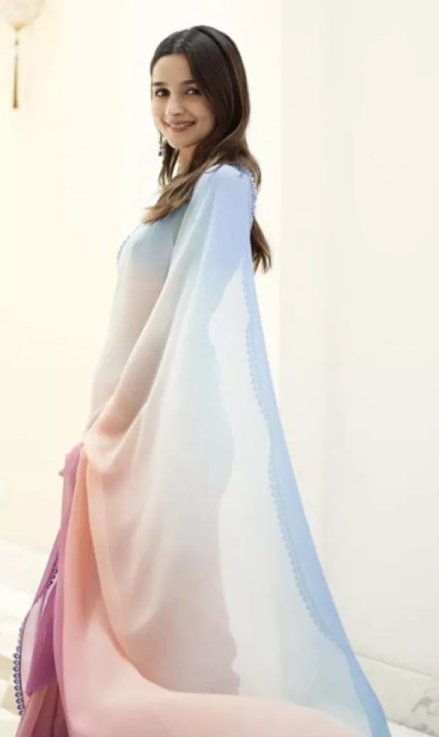 Alia Bhatt Reveals Her Comfort Style, Says, Her Dream Is To Wear 'Gucci ...