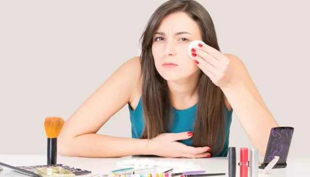 7 Most Common Makeup Mistakes That Can Make You Look Old