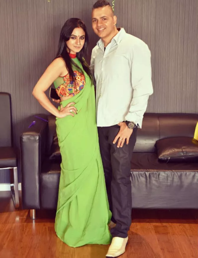 Priya Malik Is Kissing Her Hubby So Passionately In This Video Like No ...