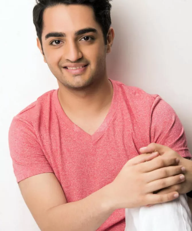 'Kuch Kuch Hota Hai' Fame Parzaan Dastur Is All Grown Up And Is Dating ...