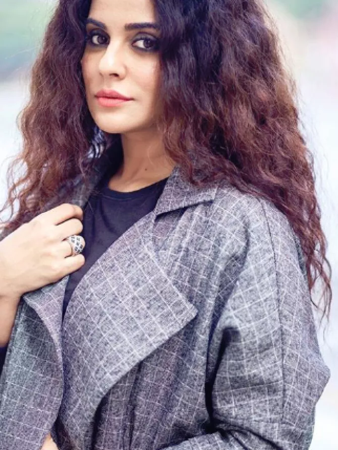 'Jamai Raja' Fame Sara Arfeen Is Expecting First Child After 10 Years ...