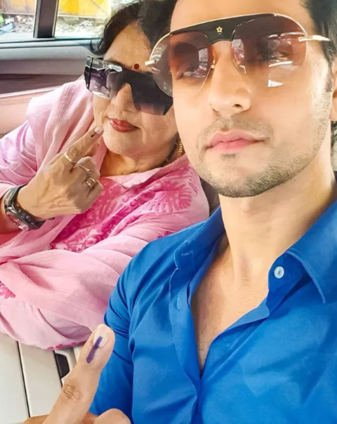 Shakti Arora Praises His Mother, Renu Arora For Being So Brave Even ...