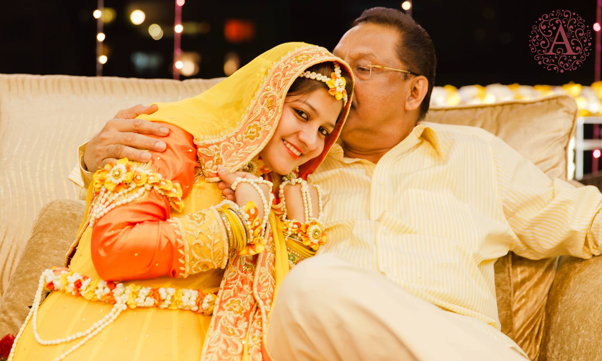 10 Beautiful And Touching Moments Every Indian Wedding Album Must Have