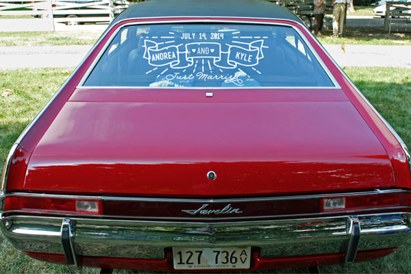 5 Trendy Ideas To Decorate Your Wedding Car