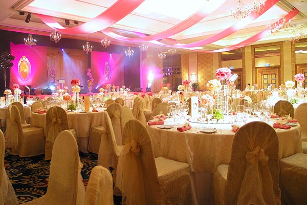 10 Tips on How to Find a Perfect Venue for Your Wedding