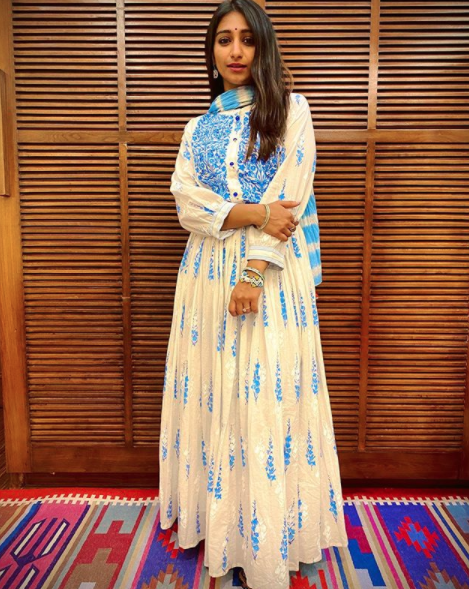 Mohena Kumari Singh Turns Muse For Her Hubby, Suyesh Rawat, Shares His ...