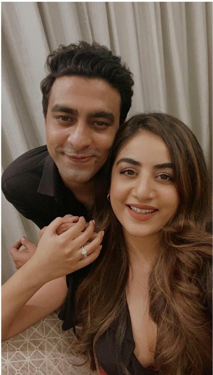 'Jab Tak Hai Jaan' Fame, Varun Thakur Ties The Knot With His Ladylove ...