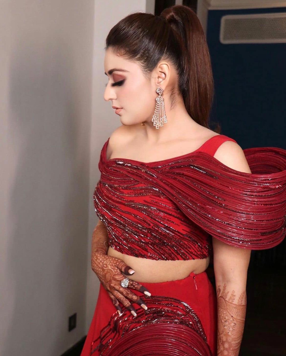 This Bride Aced Royal Marwari Look In A Unique Lehenga For Her ...