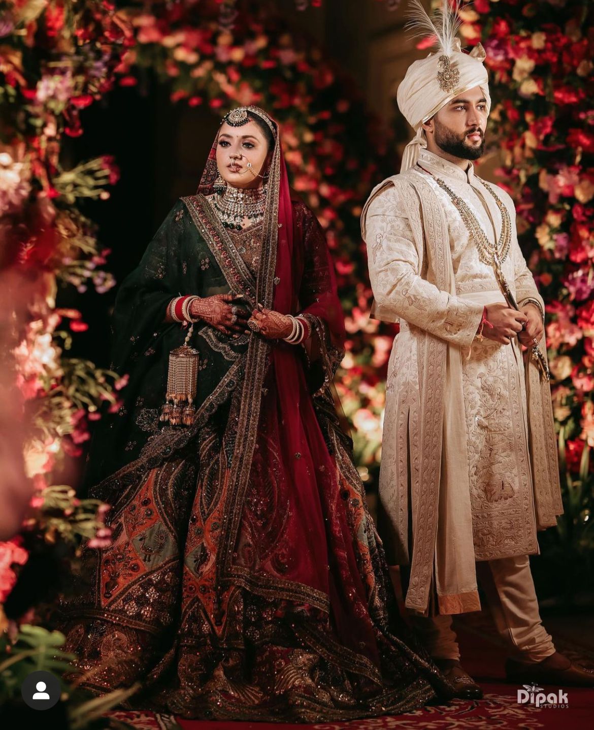 This Bride Aced Royal Marwari Look In A Unique Lehenga For Her ...