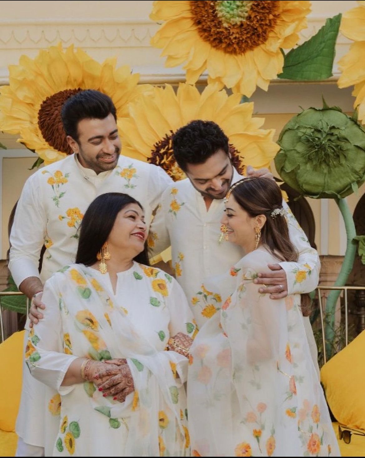 Hansika Motwani Made For The Perfect Bride-To-Be On 'Haldi' Ceremony ...