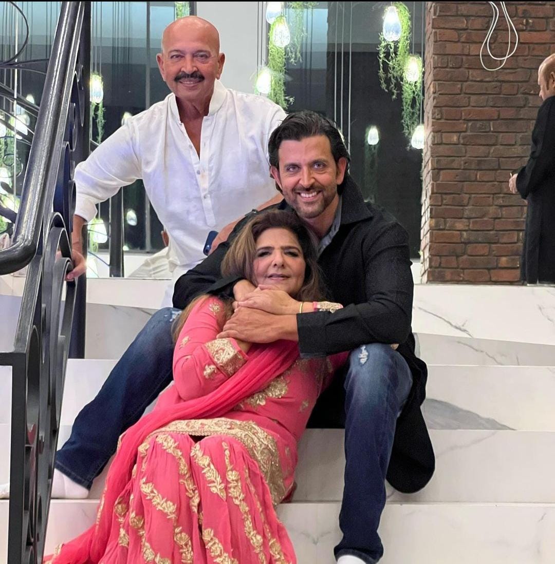 Hrithik Roshan's Mother, Pinkie Roshan Pens A Heartwarming Note For Him ...