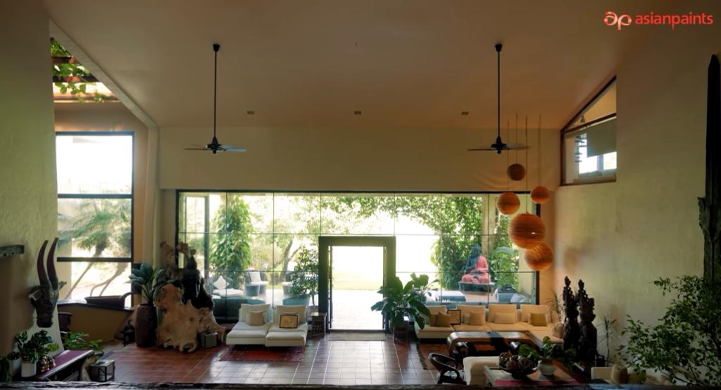 Suniel Shetty's 17-Years-Old Khandala House Boasts Earthy Interiors And ...