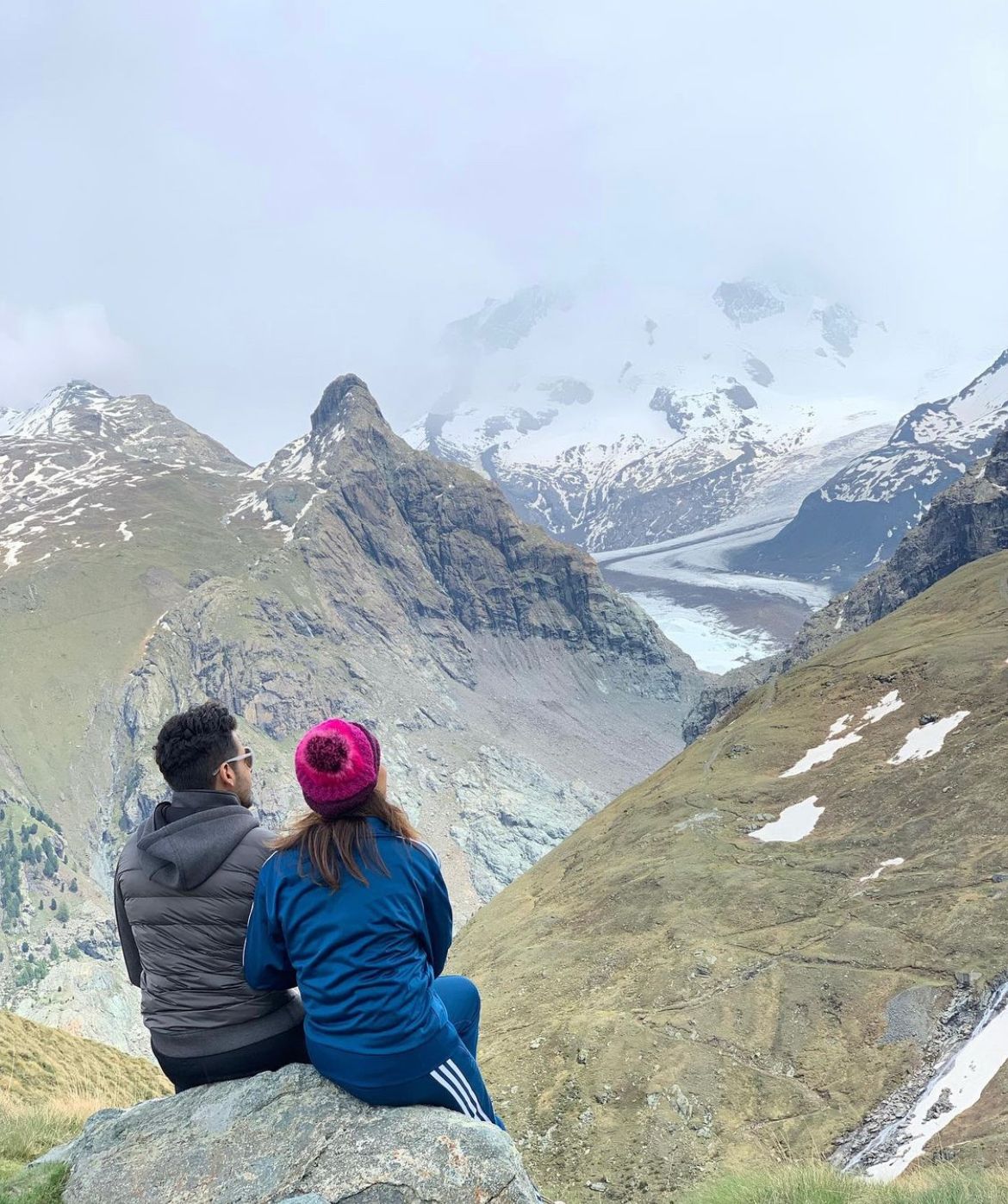 Neeti Mohan And Nihaar Pandya Complete 3 Years Of Marital Bliss, He ...