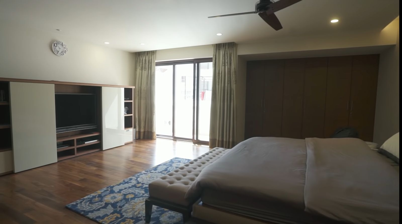 Inside Dinesh Karthik-Dipika Pallikal's Home: From Artsy Pieces, Comfy ...