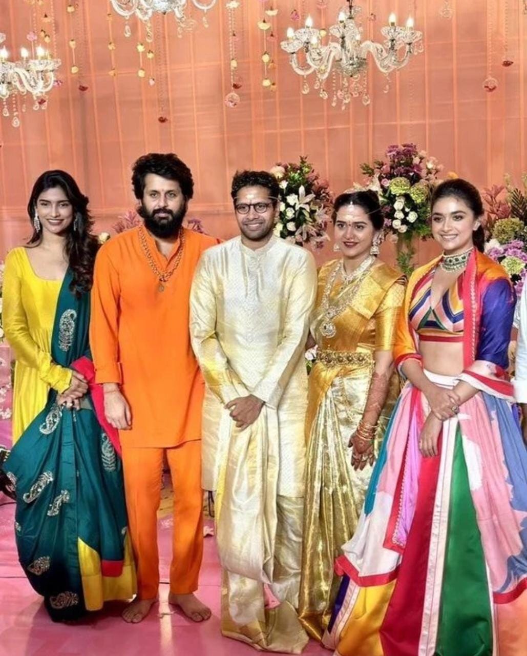 Keerthy Suresh Oozes Hotness In A Deep Neck 'Choli' Paired With Striped ...