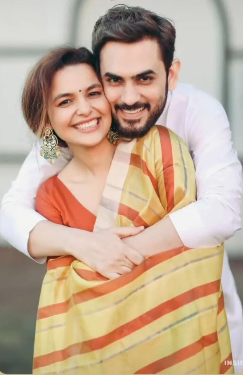 Bride-To-Be, Chitrashi Rawat Dances Her Heart Out In A Saree At 'Haldi ...