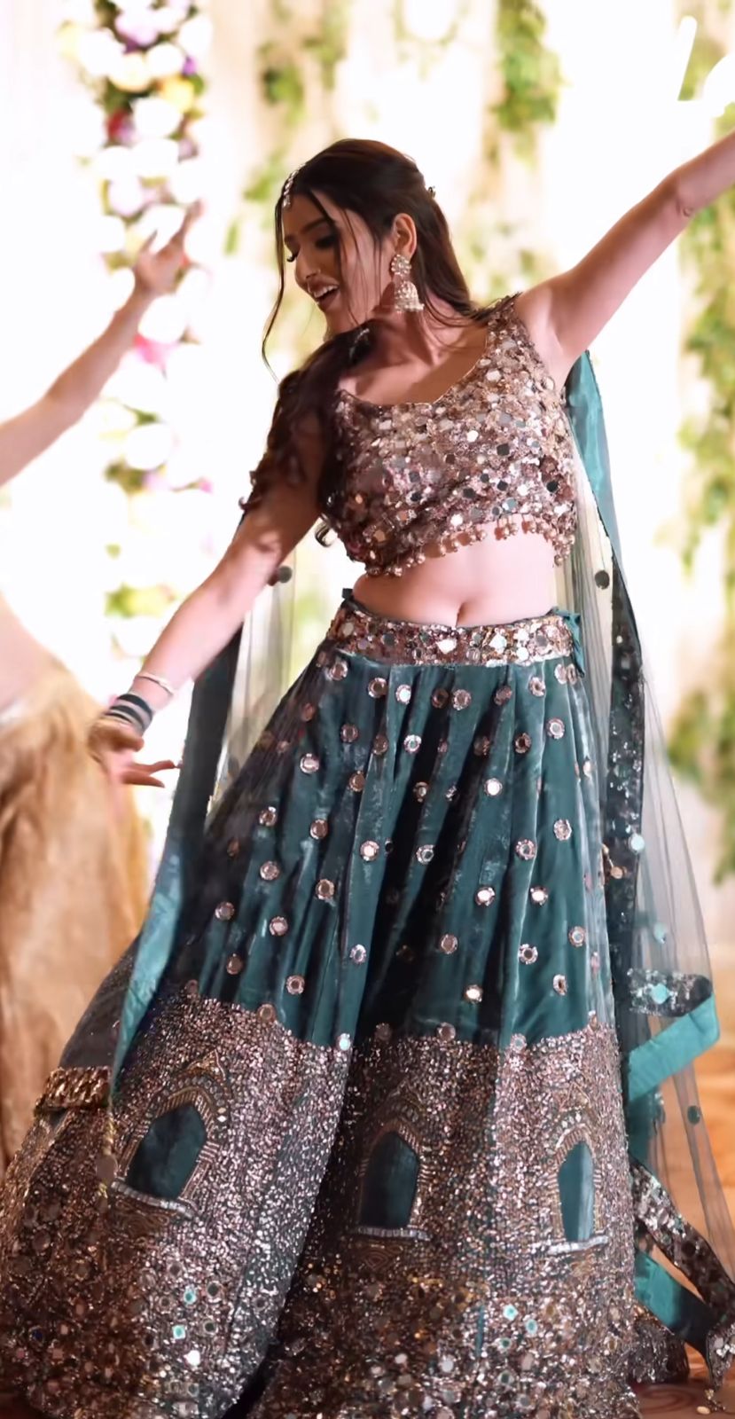 Influencer, Neetu Bisht Gets Married To Her BF, Lakhan, Dons A Red ...